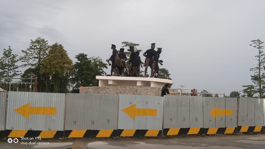 Patung Bundaran Nuansa Kamoro, Akan Jadi Ikon Baru Mimika - Timika Bisnis